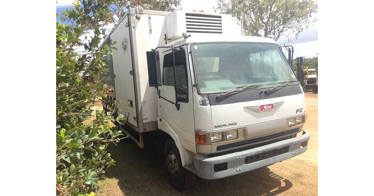 1992 HINO FC FLEETER/MERLIN Wrecking dismantling (refcode TA1060906)