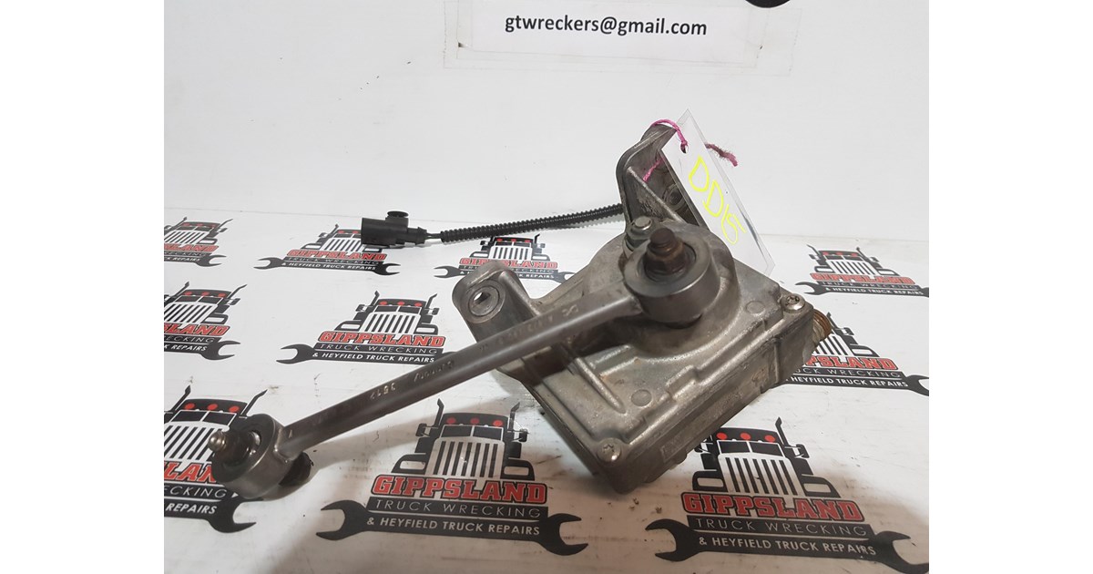 MERCEDES DETROIT EGR VALVE A4701500494 DD15 MERCEDES DETROIT ...