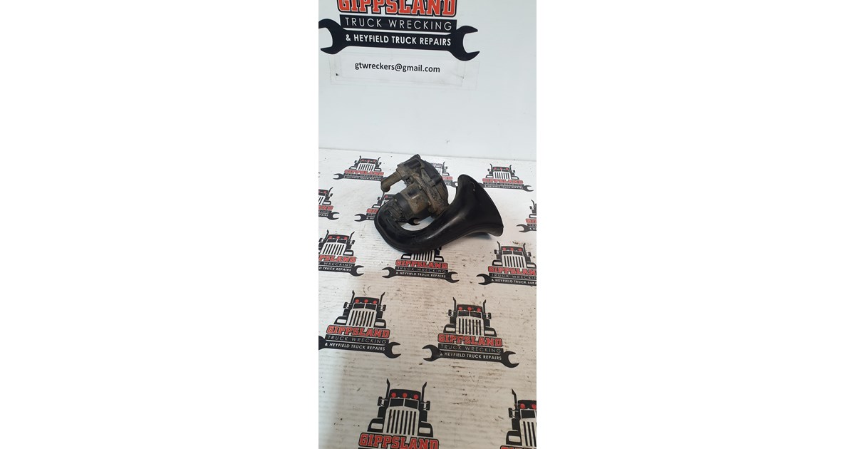 VOLVO AIR HORN 20383071 VOLVO 20383071 for sale (refcode TA1068446)