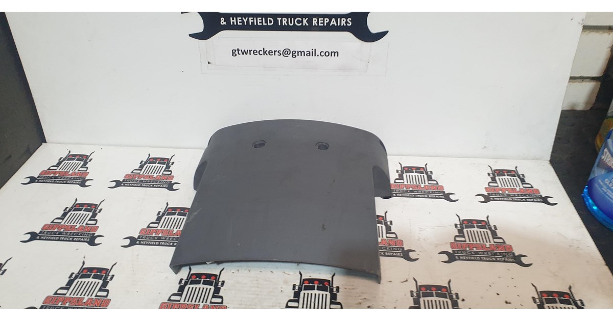 FREIGHTLINER ARGOSY STEERING WHEEL COLUMN FRONT COVER 1848256001 ...