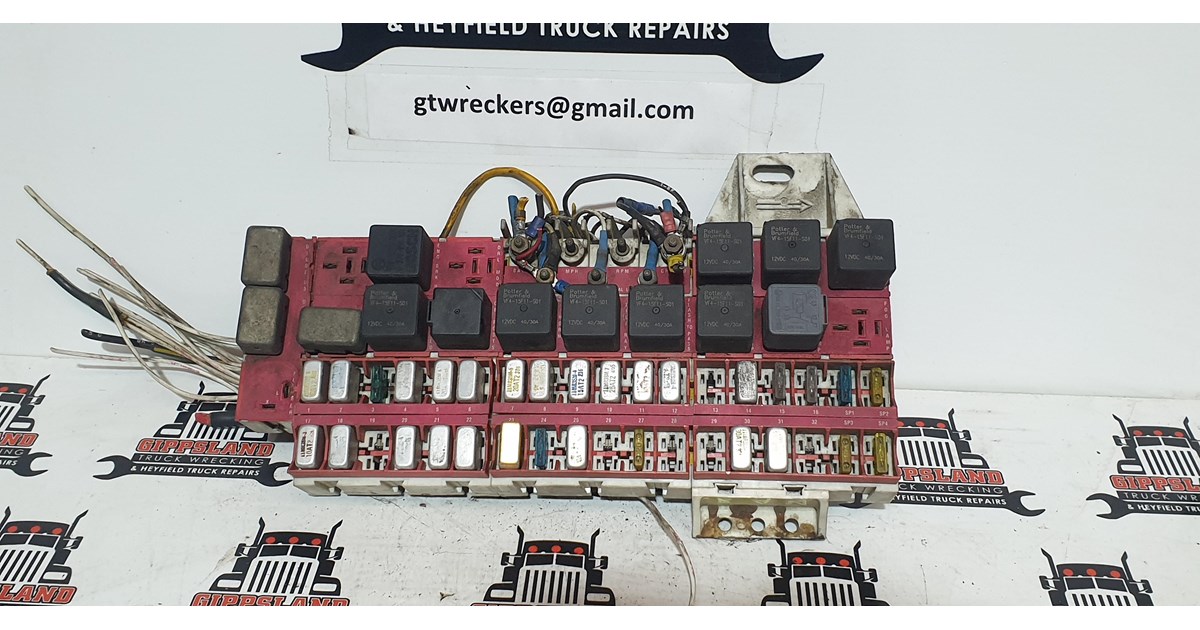 MACK FUSE BOX 924445001 MACK 924445001 for sale (refcode TA1083007)