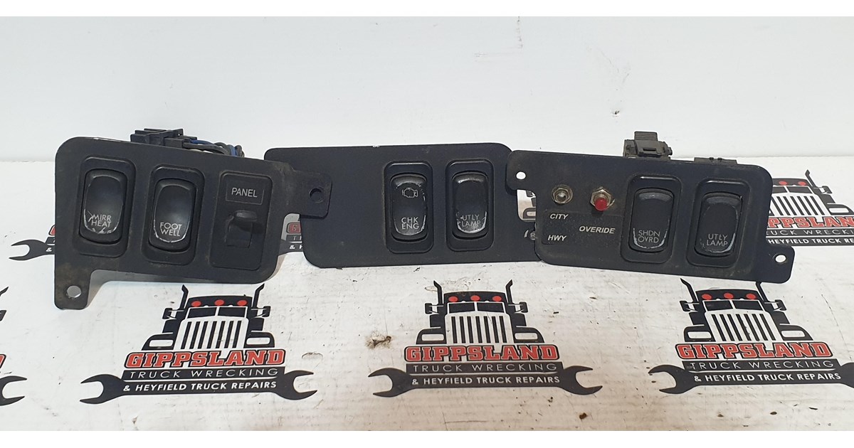 FREIGHTLINER ARGOSY ASSORTED SWITCHES WITH PANEL FREIGHTLINER ARGOSY ...