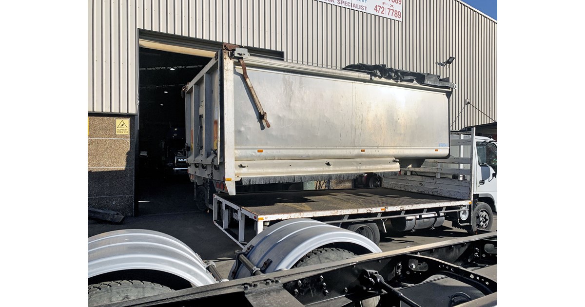 ALUMINIUM TIPPING BODY for sale (refcode TA1022010)