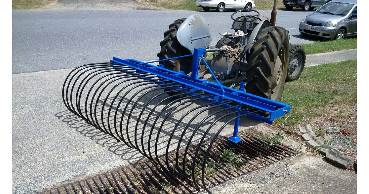 FARM-AID STICK RAKES (HEAVY DUTY) - 7FT - FARM AID - FA205 for sale ...