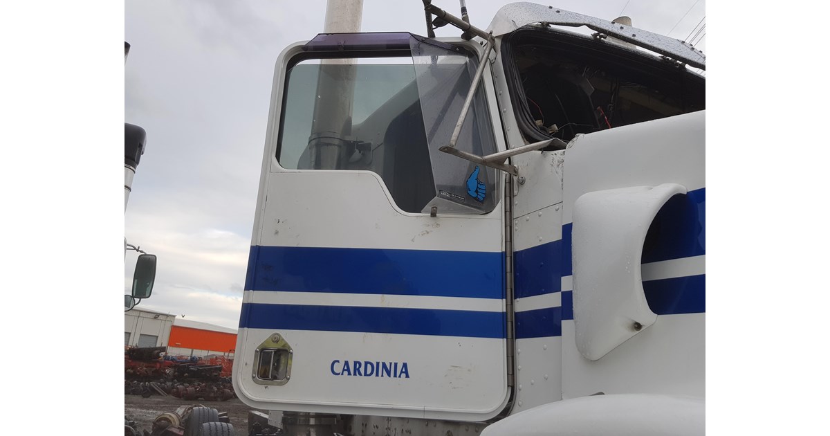 2007 KENWORTH T404 SAR DOOR RH KENWORTH T404 SAR for sale