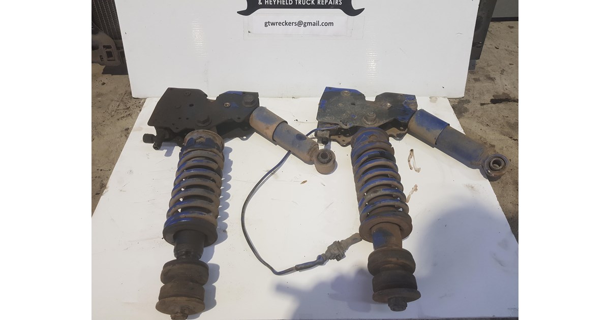 DAF CF85 CAB SHOCKS REAR COMPLETE WITH CAB LOCK DAF CF85 GTWP for sale ...