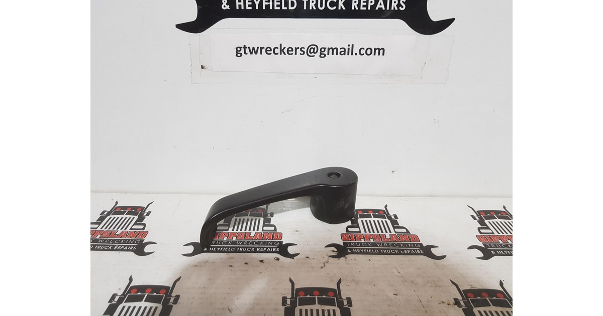 MACK TRIDENT DOOR HANDLE RH INTERIOR 20QX313M MACK TRIDENT 20QX313M for ...