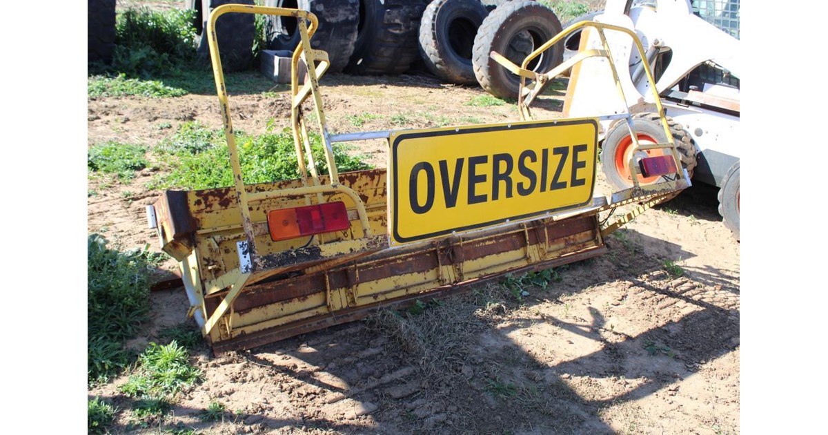 CUSTOM MADE 2.5M COCKERAL AGGREGATE SPREADER for sale