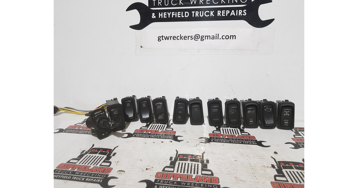 MACK TRIDENT SWITCHES ASSORTED MACK TRIDENT for sale (refcode TA1098741)