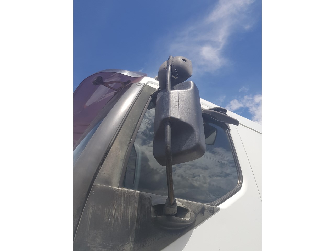 MACK QUANTUM MIRROR LH COMPLETE MACK QUANTUM for sale (refcode TA1116112)