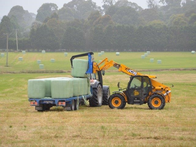 JM AGRI TR8 DOUBLE GRAB - JCB PICK UP for sale