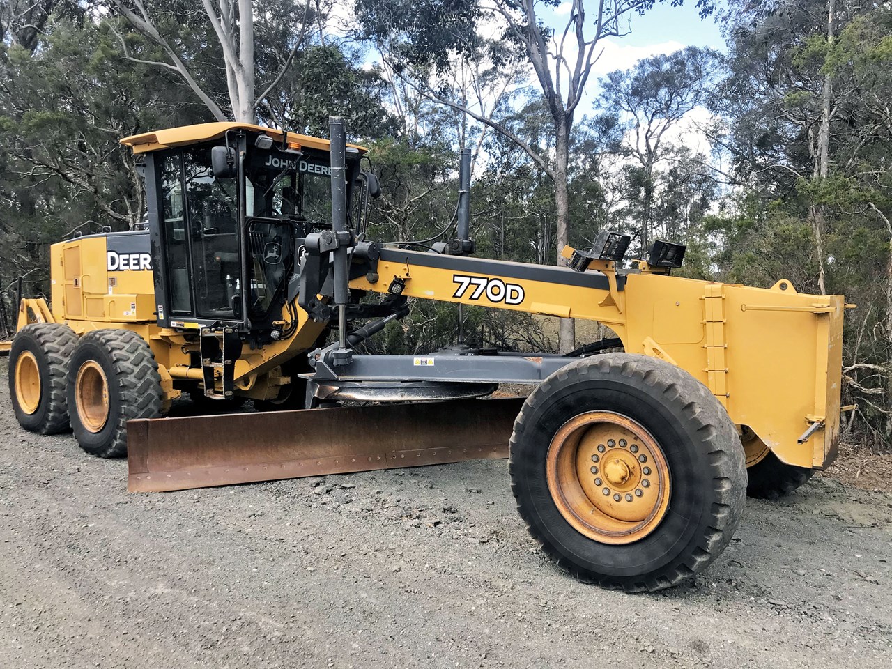 2010 JOHN DEERE 770D GRADER for sale