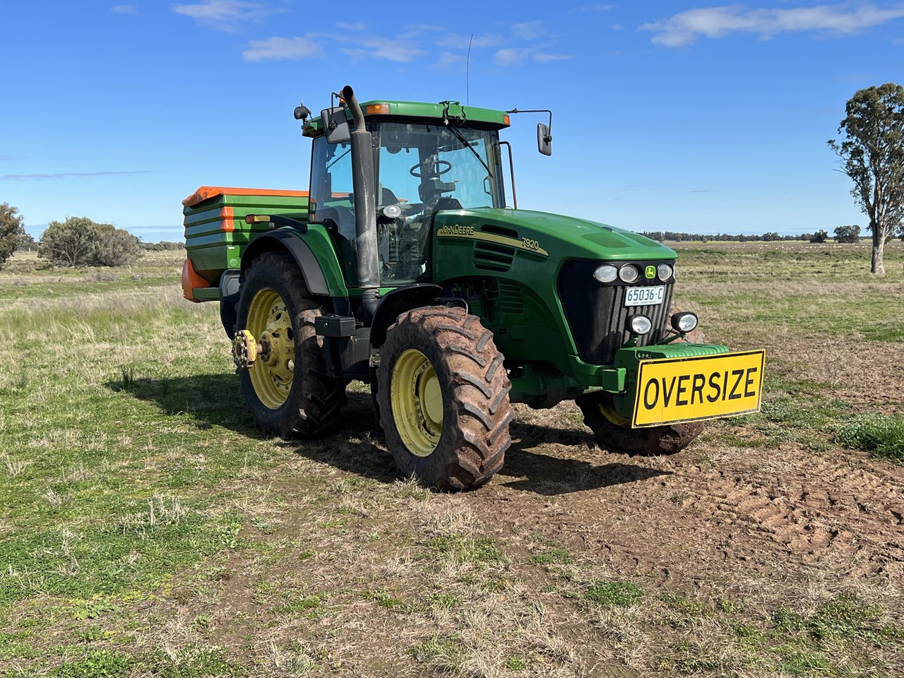 2004 JOHN DEERE 7920 IVT for sale (refcode TA1145300)