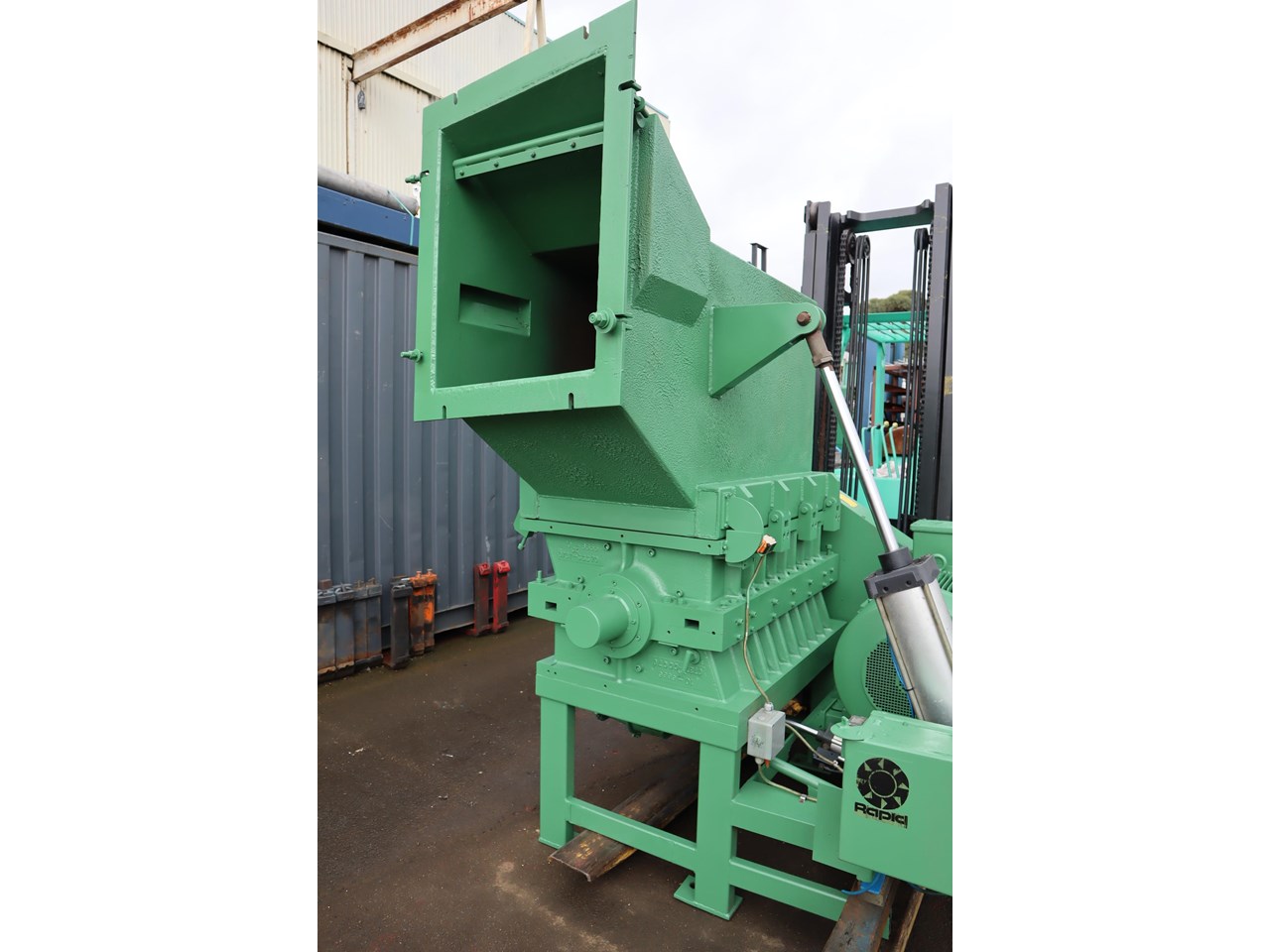 RAPID 1000 INDUSTRIAL HEAVY DUTY 75KW PLASTIC PIPE GRANULATOR for sale