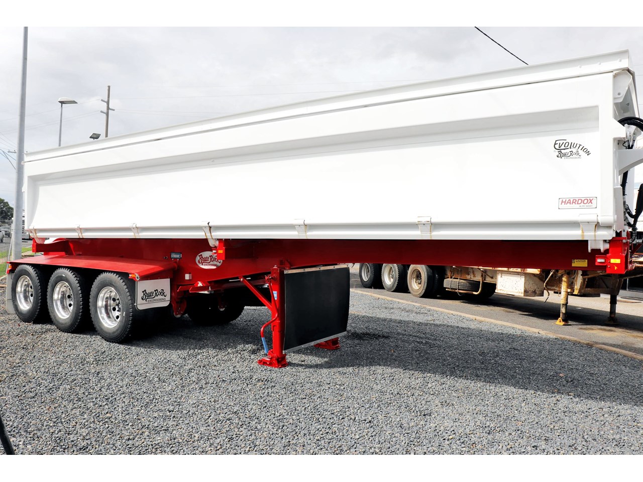 2023 BRUCE ROCK ENGINEERING SIDE TIPPER Evolution for sale