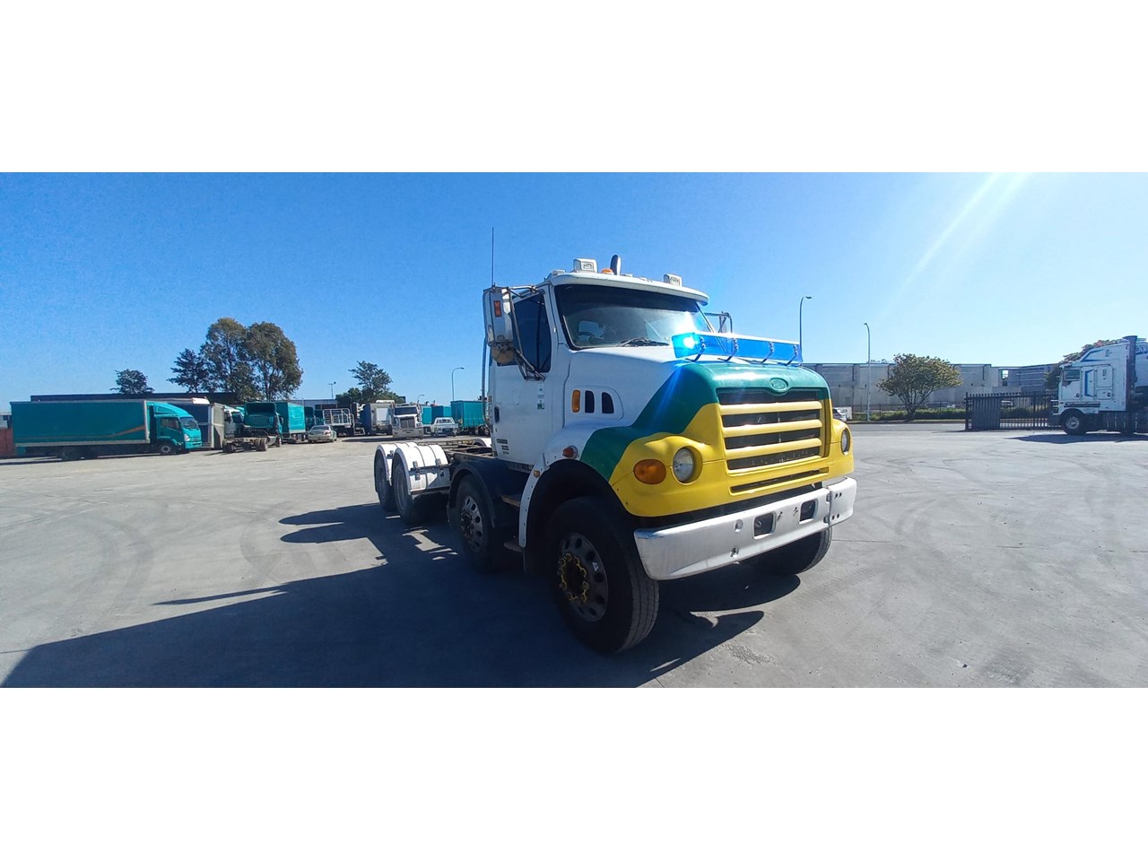 2007 STERLING LT7500 LT 7500 8X4 for sale (refcode TA1155669)