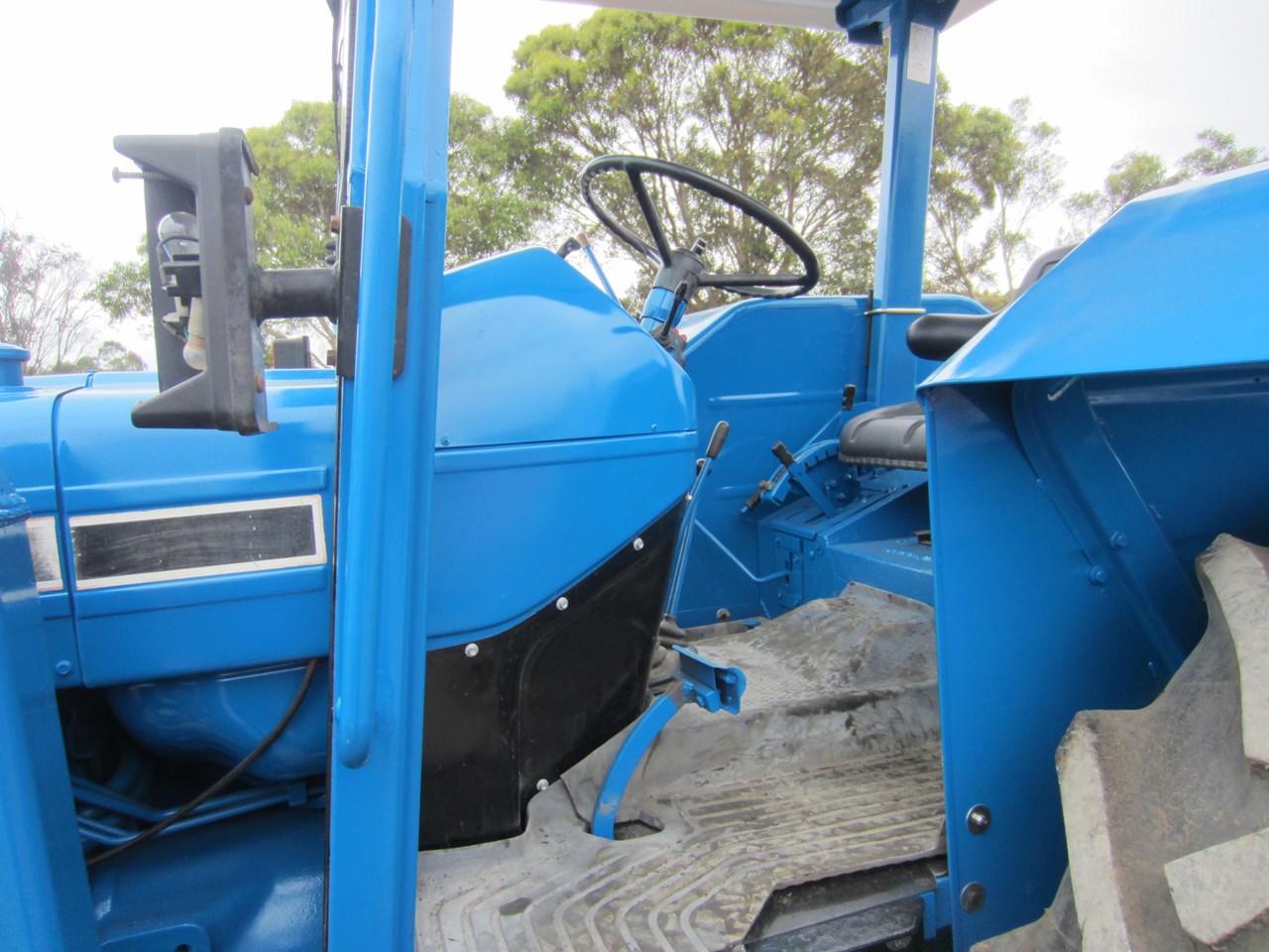 FORD 5610 TRACTOR for sale (refcode TA1155052)