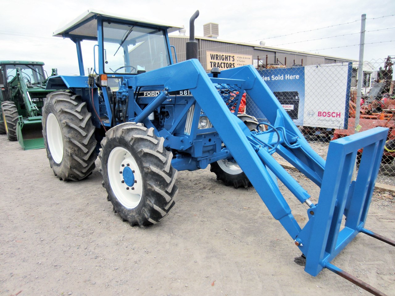 FORD 5610 TRACTOR for sale (refcode TA1155052)