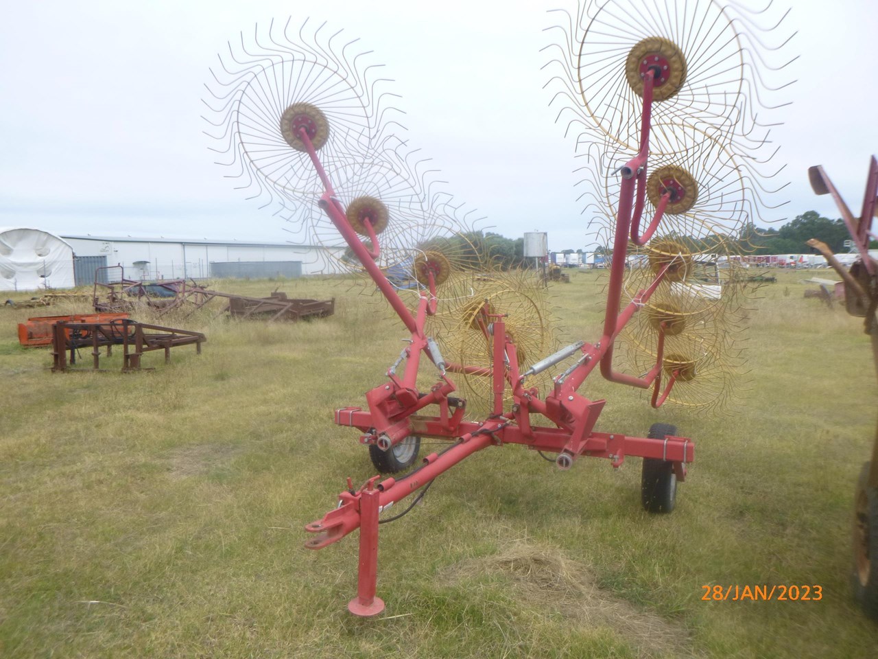 TONUTTI 10 WHEEL V RAKE for sale (refcode TA1165005)