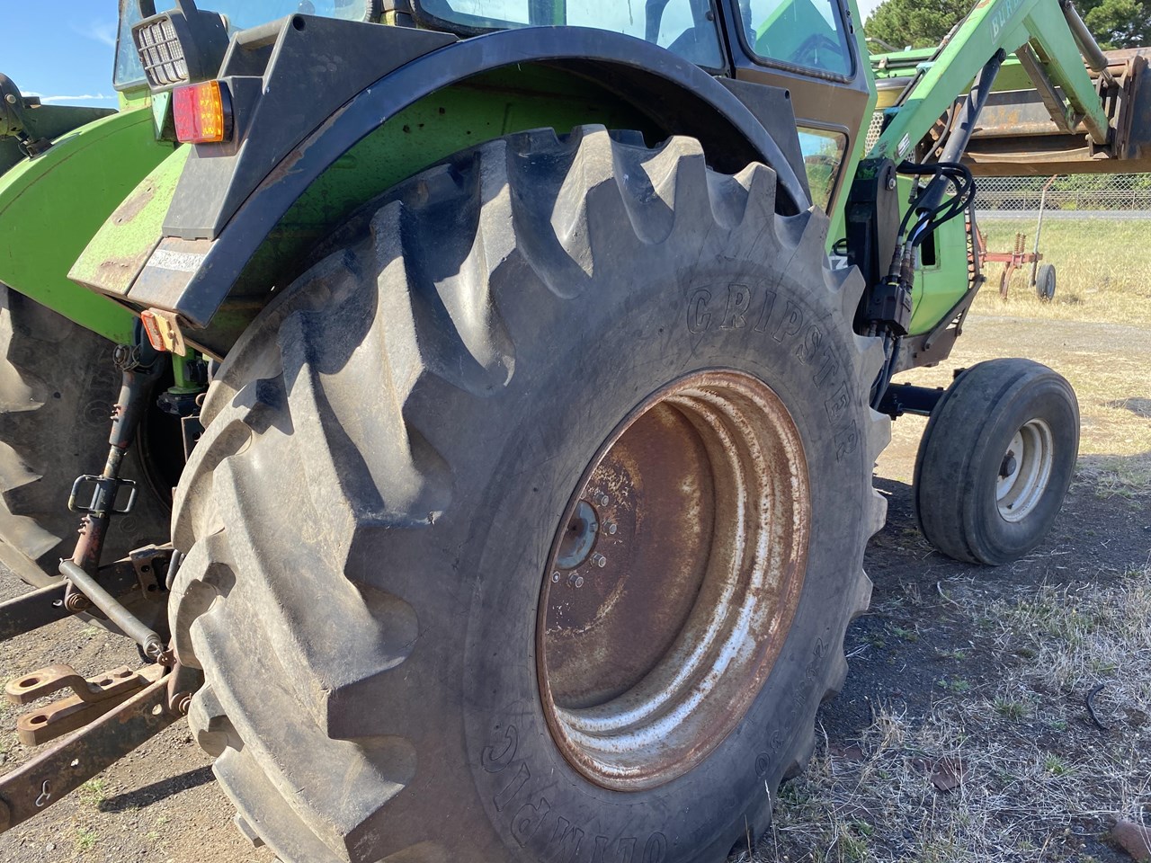 DEUTZ DX85 TRACTOR. WITH LOADER for sale (refcode TA1165630)