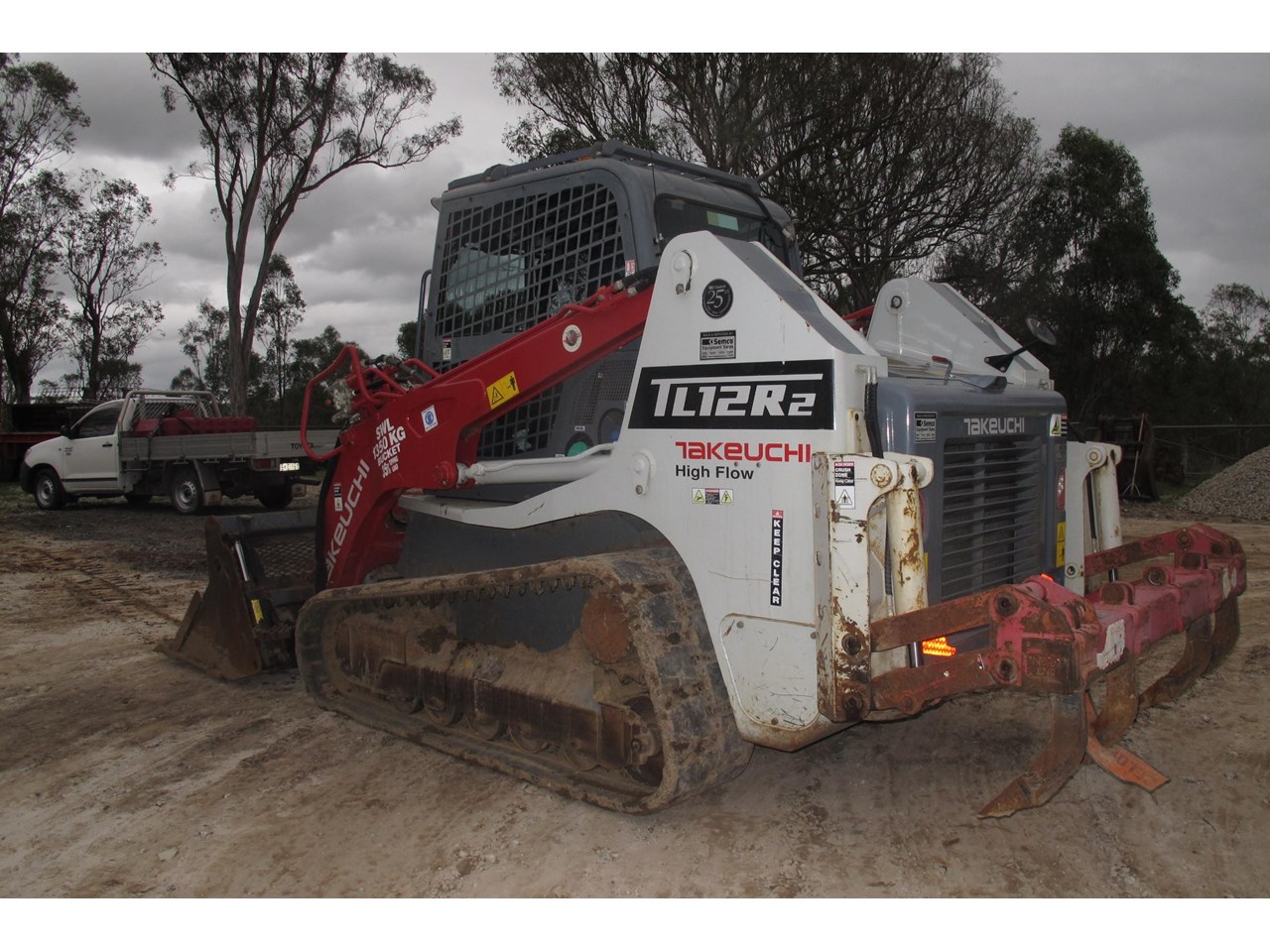 TAKEUCHI TL12R2 for sale