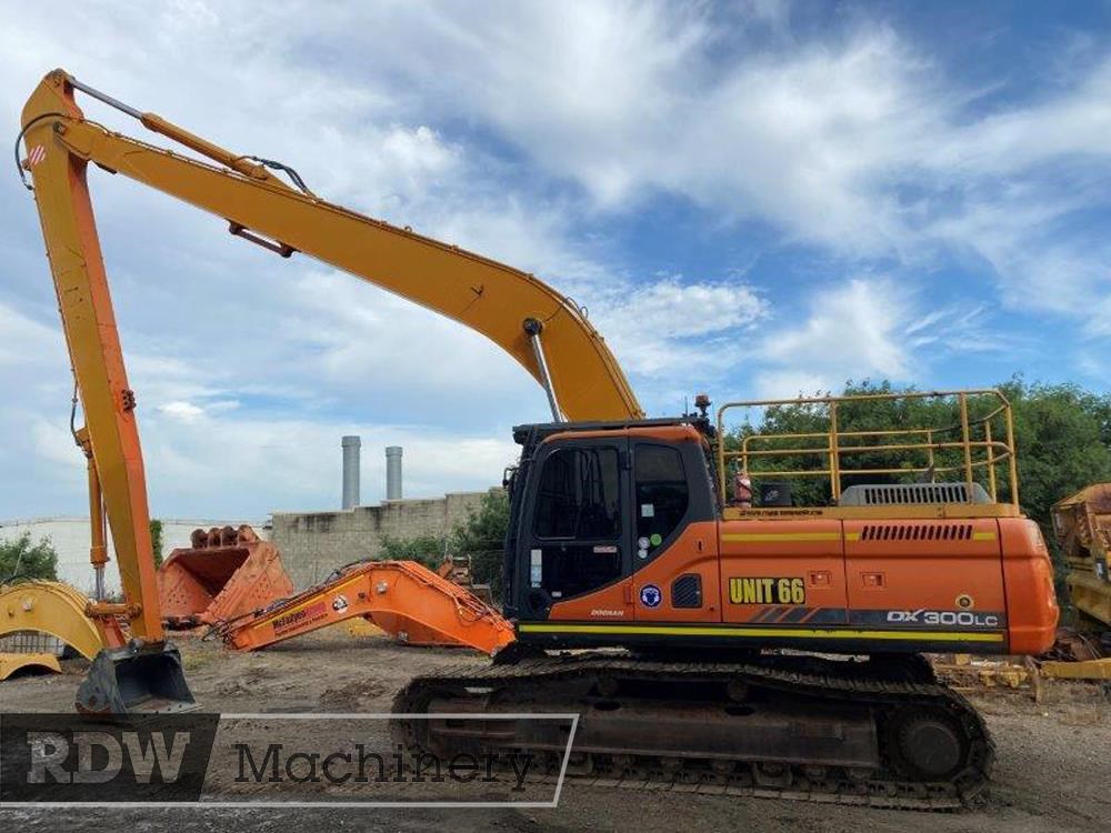 2018 DOOSAN DX300LC LONG REACH for sale