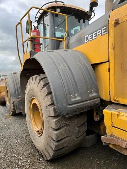 JOHN DEERE 824K WHEEL LOADER for sale