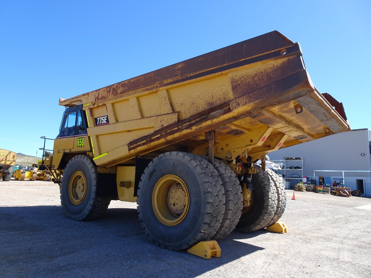 2005 CATERPILLAR 775E for sale