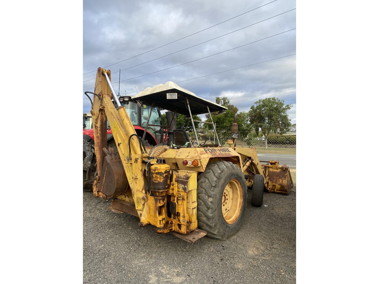 MASSEY FERGUSON BACKHOE for sale (refcode TA1173940)