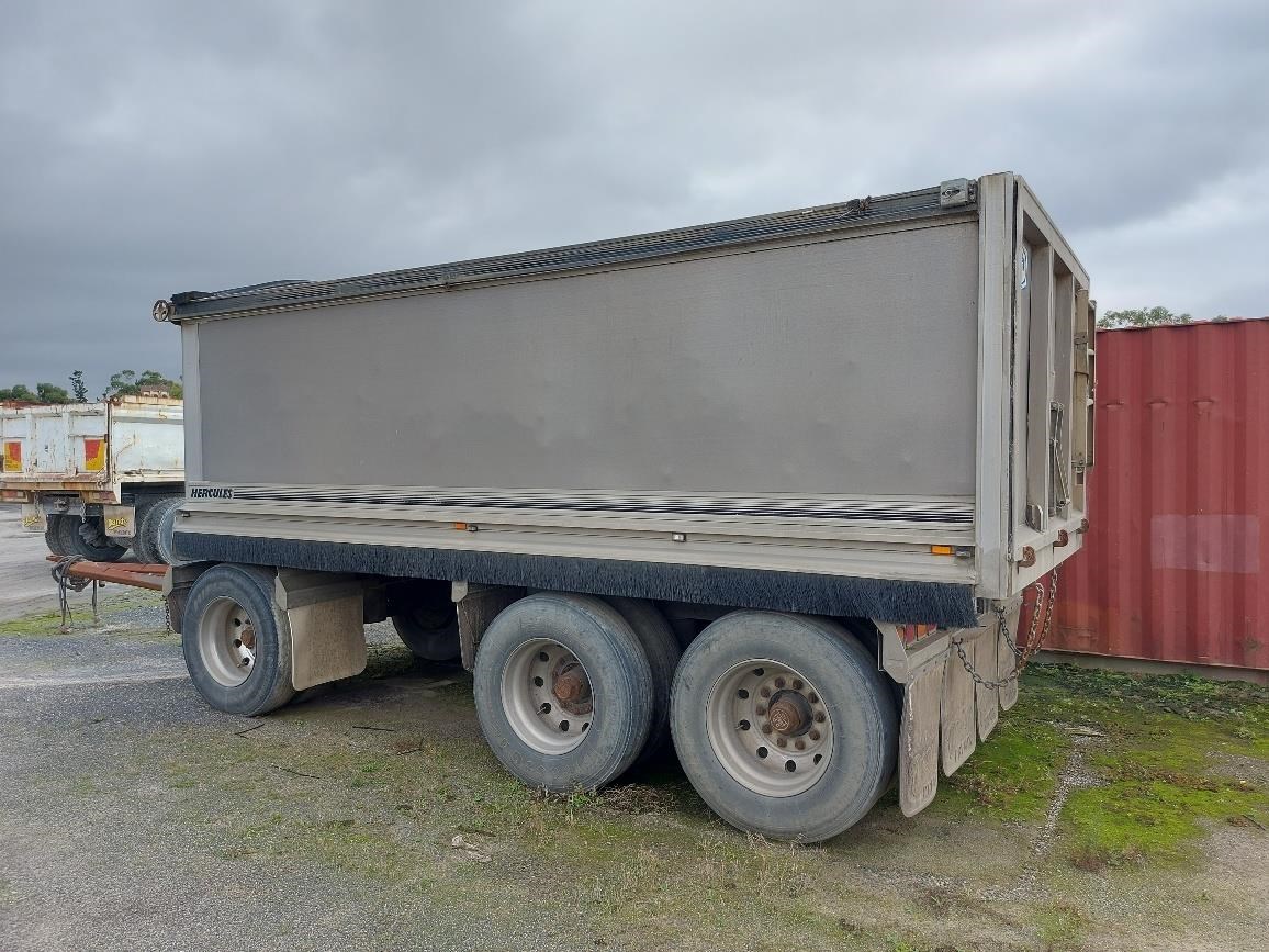 2007 HERCULES TRI AXLE DOG TRAILER for sale