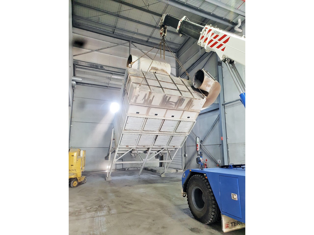 DCE VOKES DALAMATIC DUST EXTRACTOR for sale