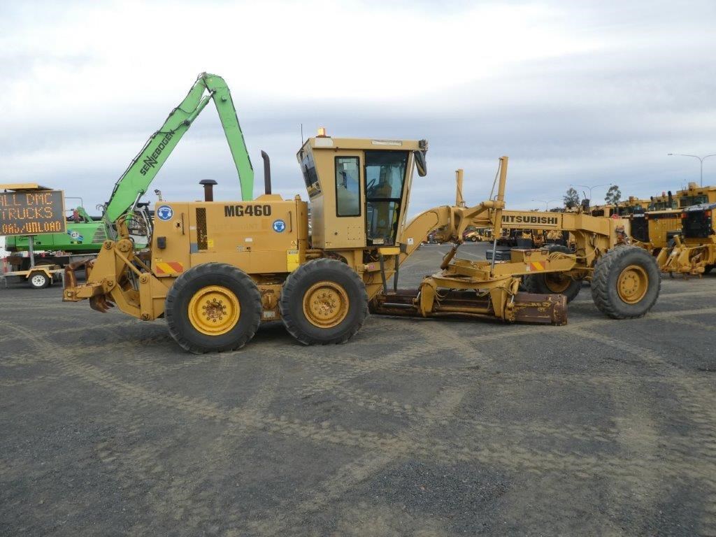 2009 MITSUBISHI MG460 GRADER for sale