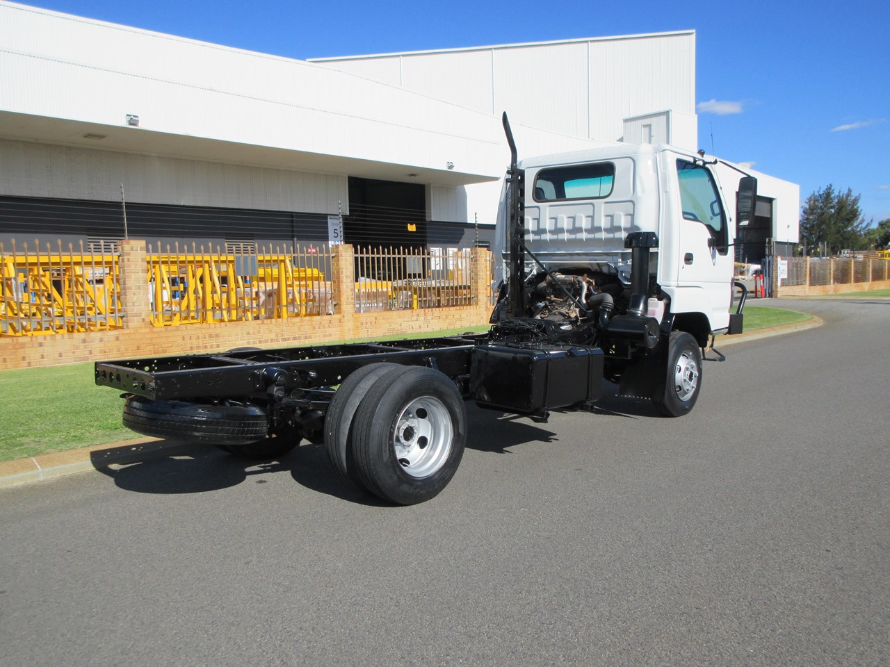 ISUZU NPS300 for sale