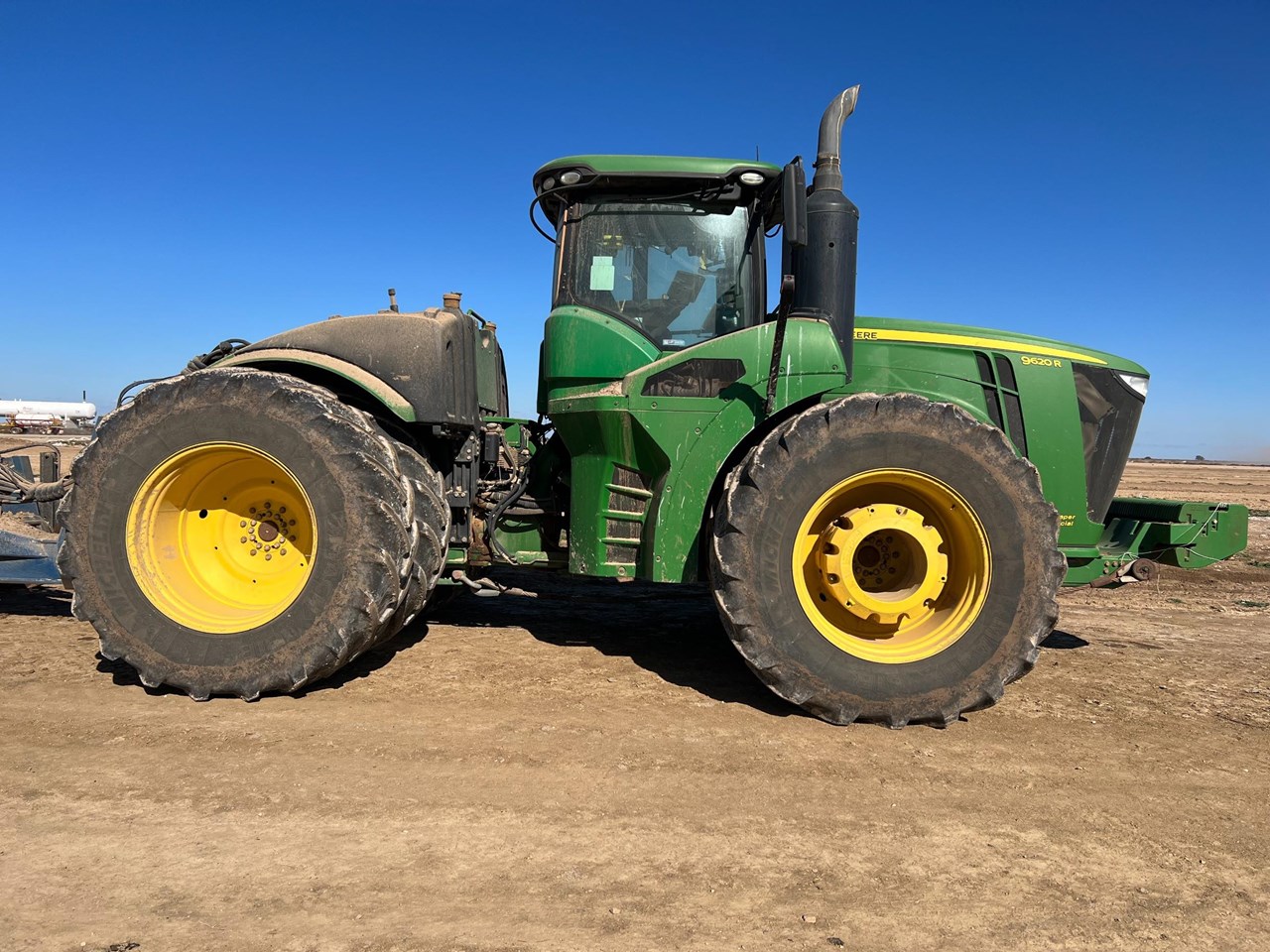 2018 JOHN DEERE 9620R for sale (refcode TA1177799)