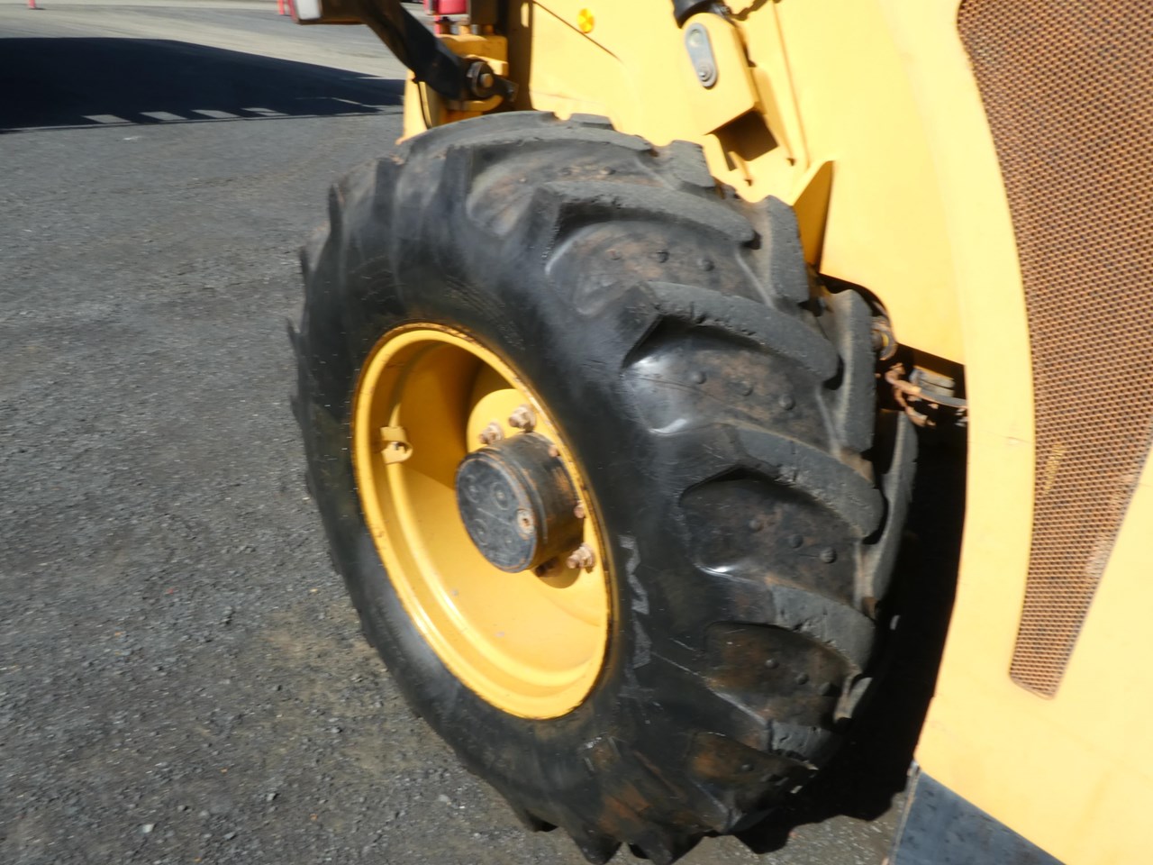 2010 CATERPILLAR TH414 TELEHANDLER for sale