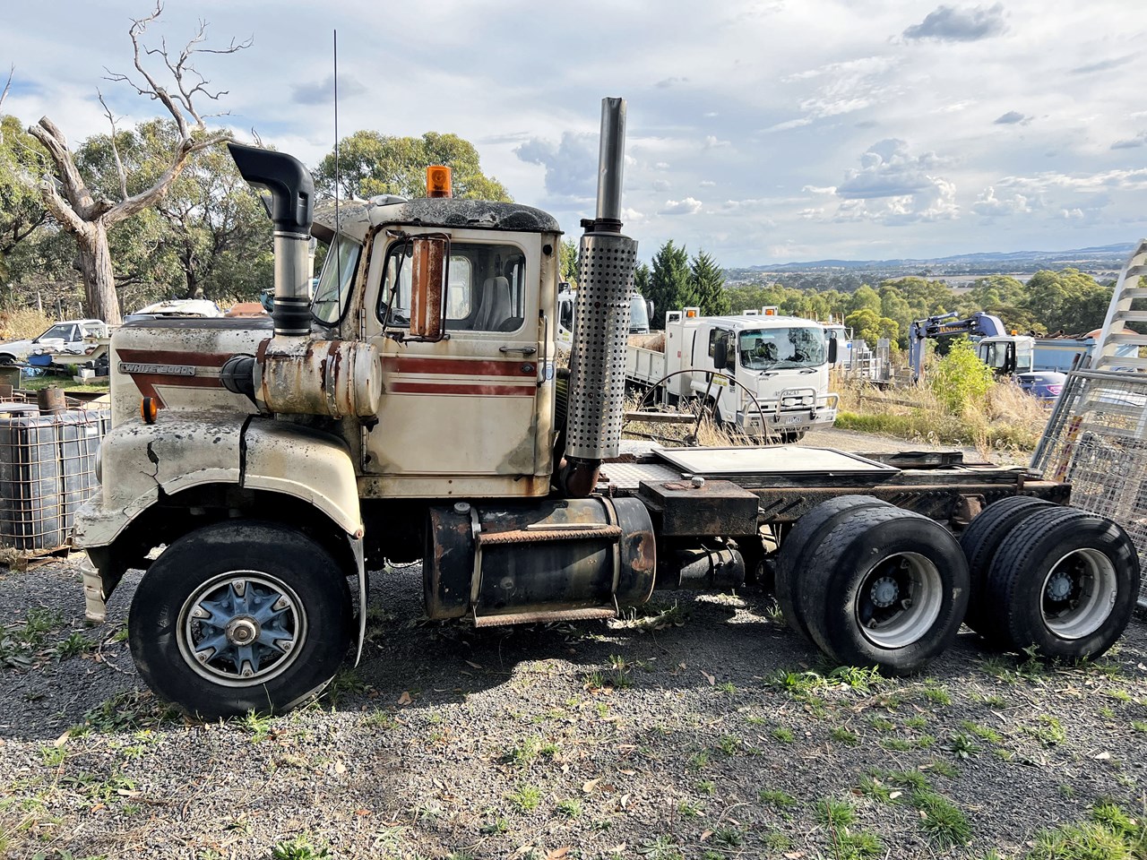 1974 WHITE 9000 for sale