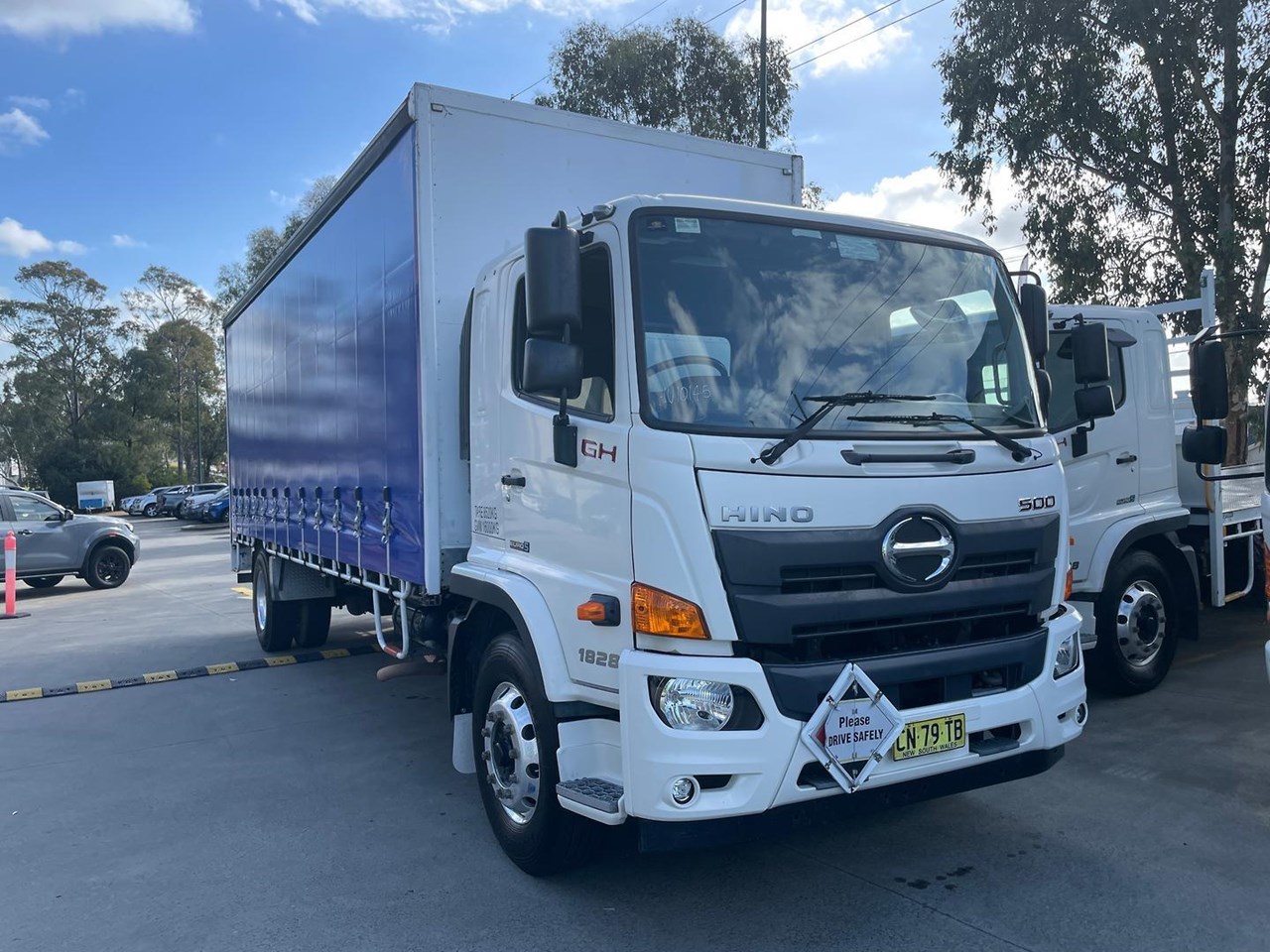 2017 HINO 500 SERIES for sale