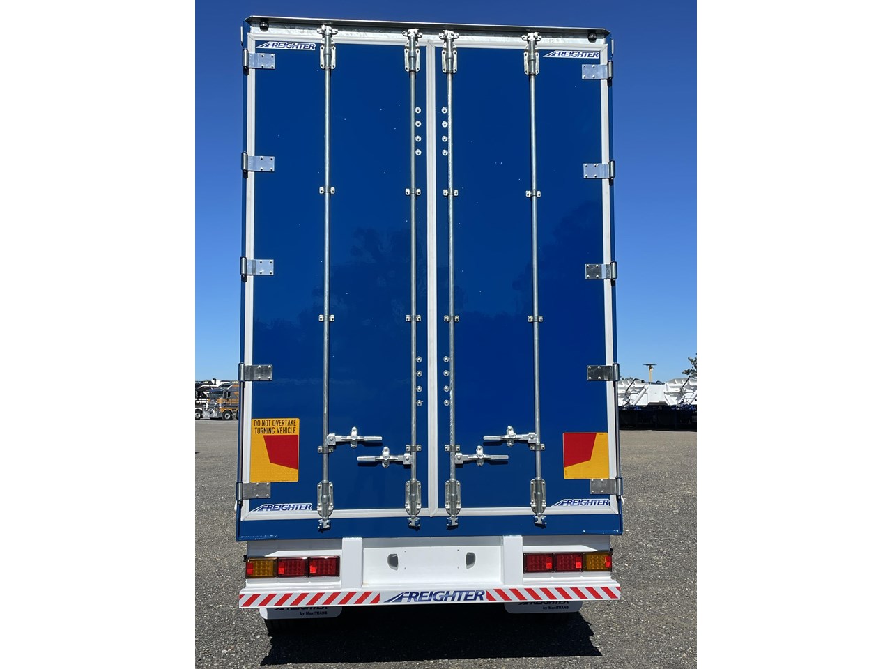 2023 MAXITRANS 45FT DROP DECK CURTAINSIDER TRAILER WITH MEZZ DECKS for sale
