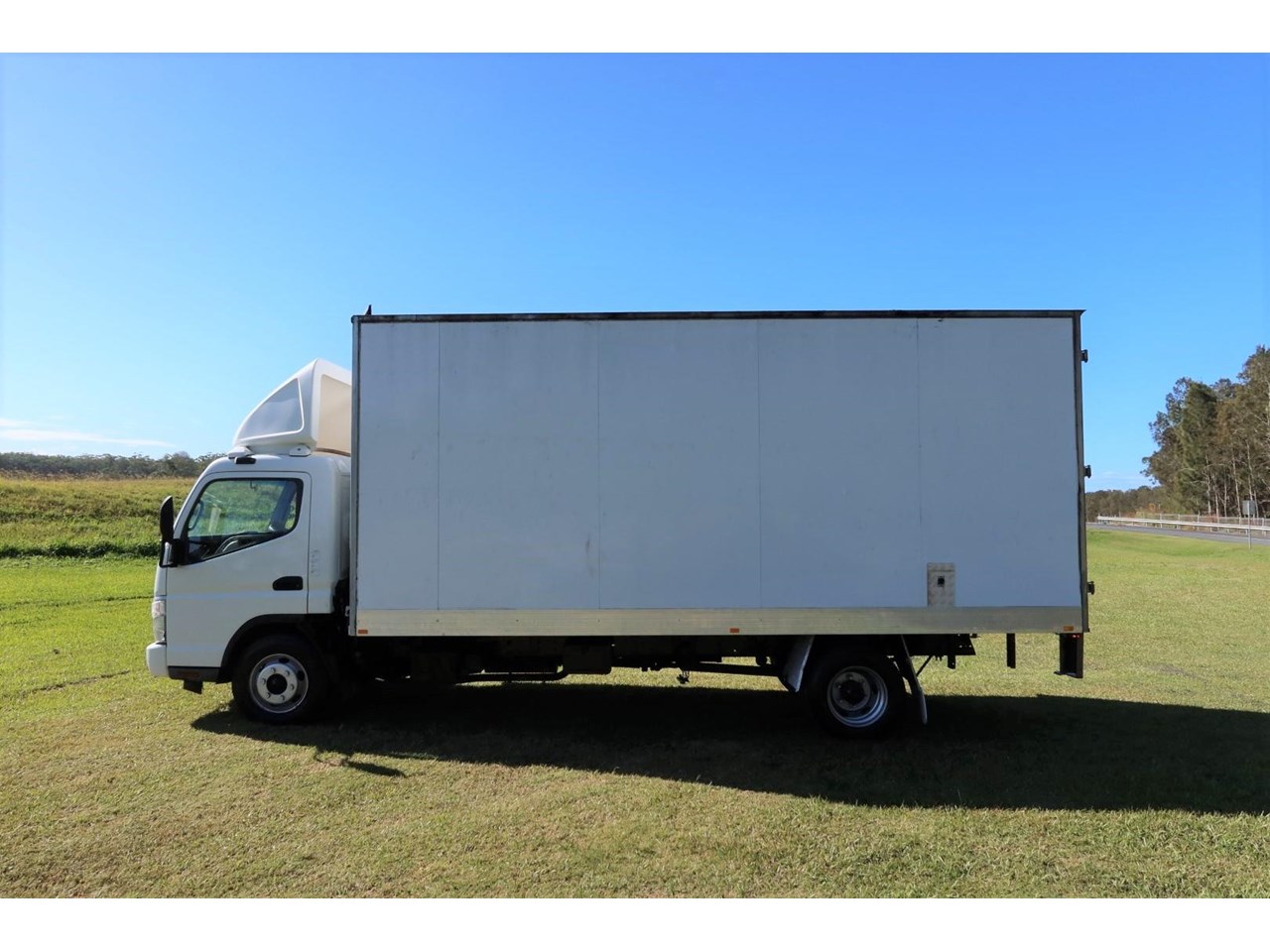 2007 FUSO CANTER FE85P for sale