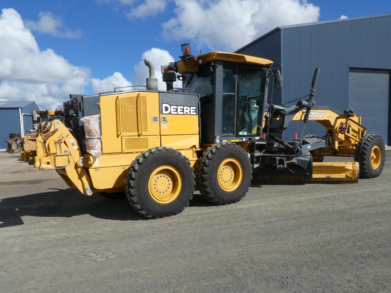 2013 JOHN DEERE 670GP GRADER for sale