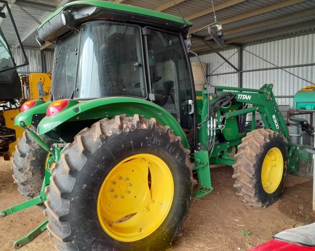 JOHN DEERE 5093E for sale