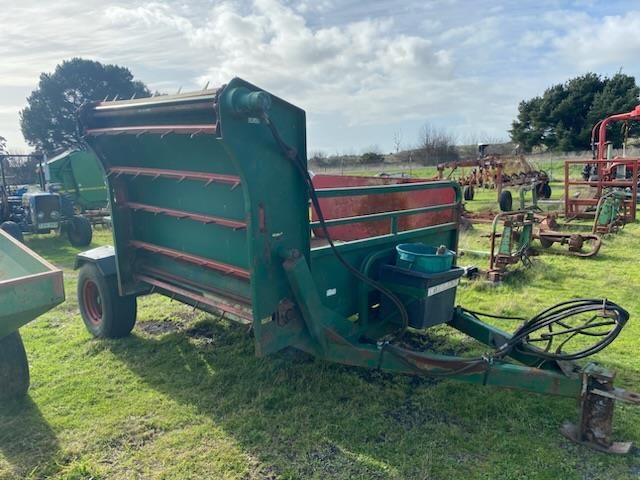 TRULINE SQUARE BALE FEEDER OR ROUND for sale