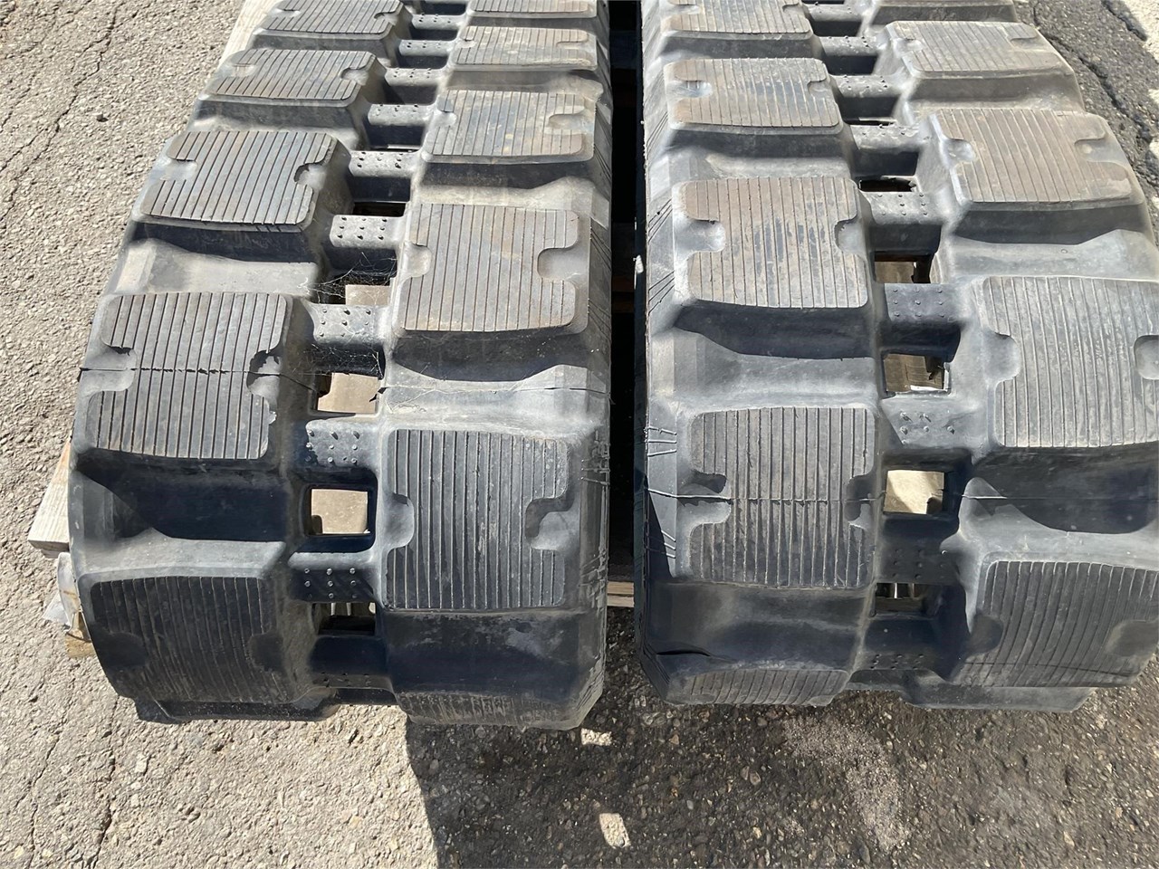 KUBOTA V0211-28510 for sale