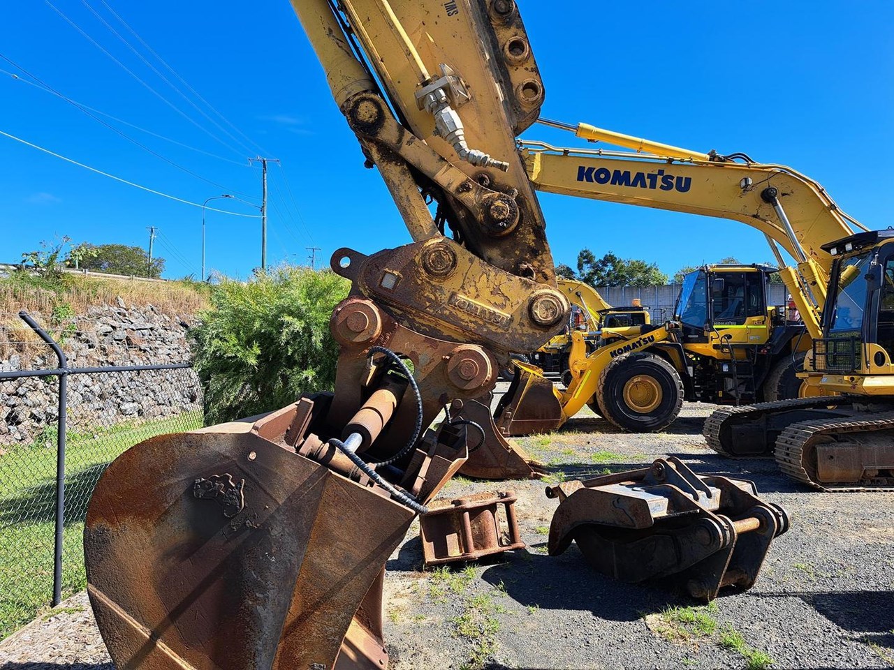2018 KOMATSU PC300-8M0 for sale