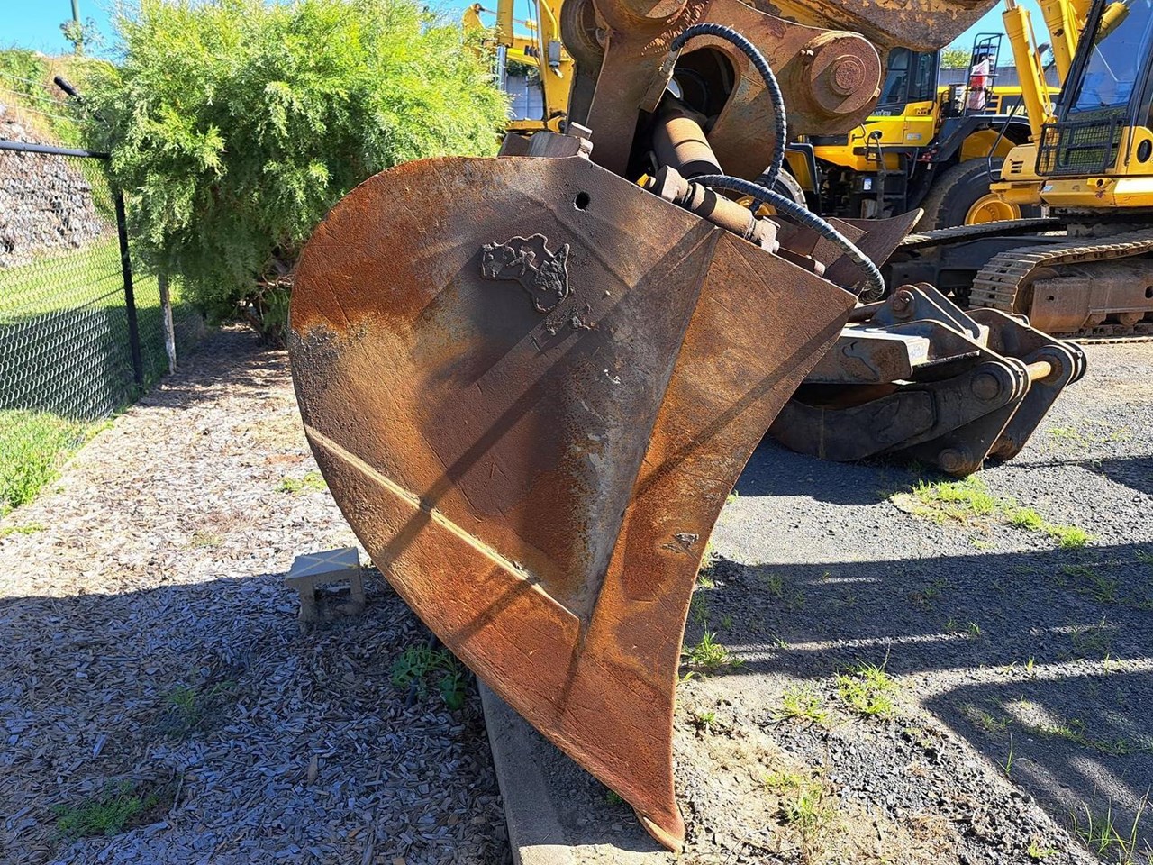 2018 KOMATSU PC300-8M0 for sale