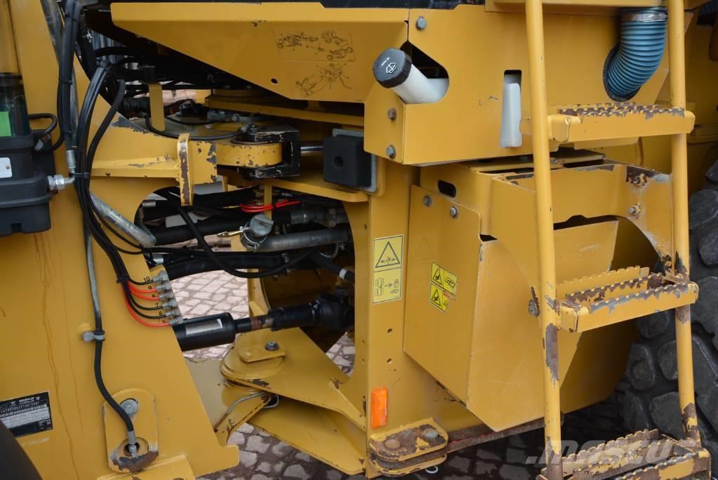 2010 CATERPILLAR 930H for sale