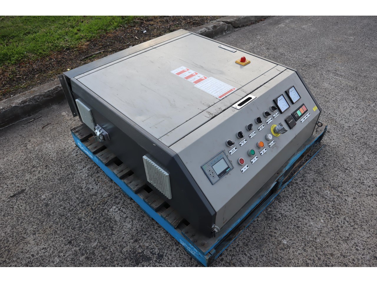 GENOX V1000 INDUSTRIAL SINGLE SHAFT SHREDDER WITH CRAMMER - 60HP for sale