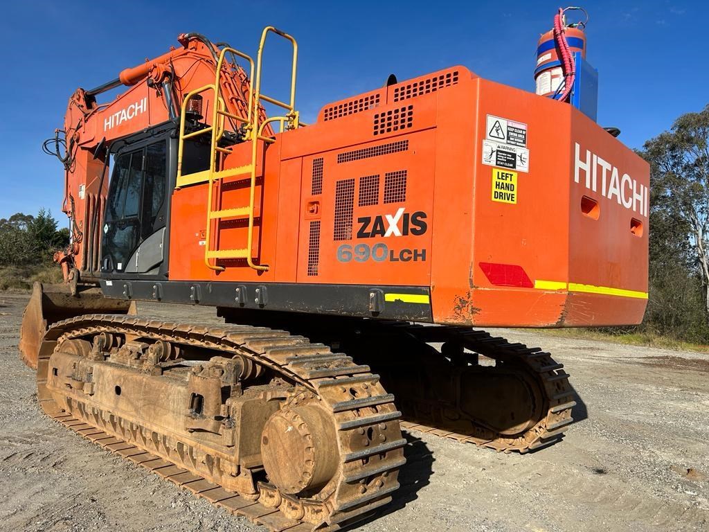 2017 HITACHI ZX690-5B for sale