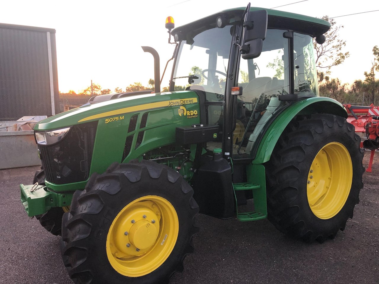 2022 JOHN DEERE 5075M for sale