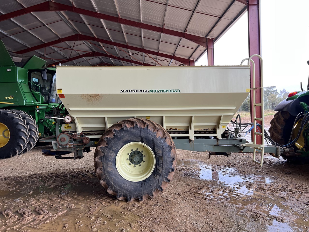 2014 MARSHALL 810T SPREADER for sale
